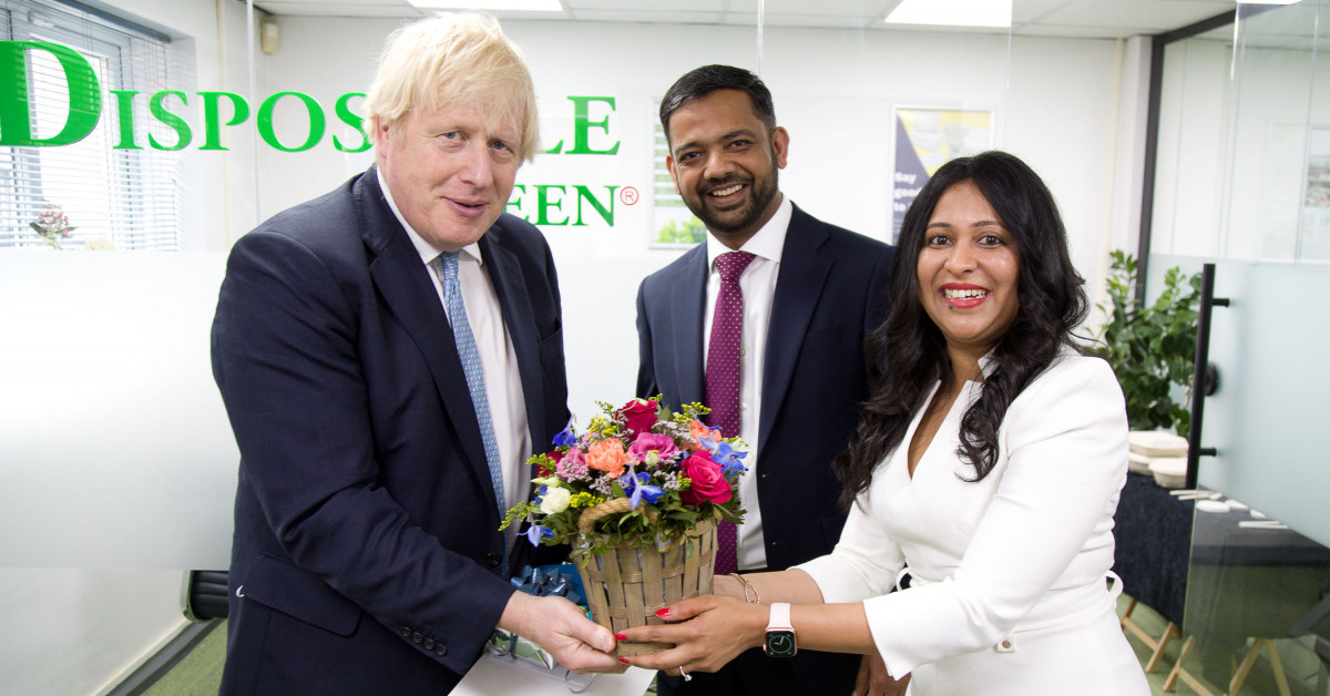 Disposable Green showcases their sustainable product range to Rt Hon ...